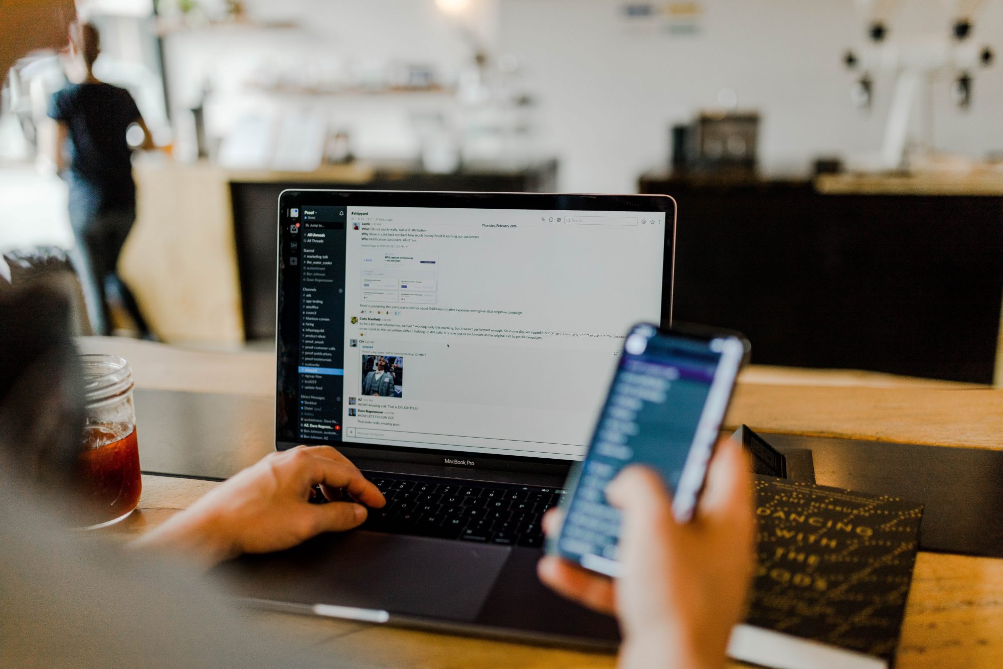 ¿Una app de mensajería para mejorar tus comunicaciones? - HR Connect
